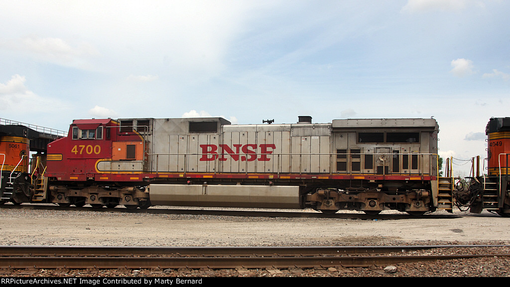 BNSF 4700, she might be about 1/2 in Missouri.